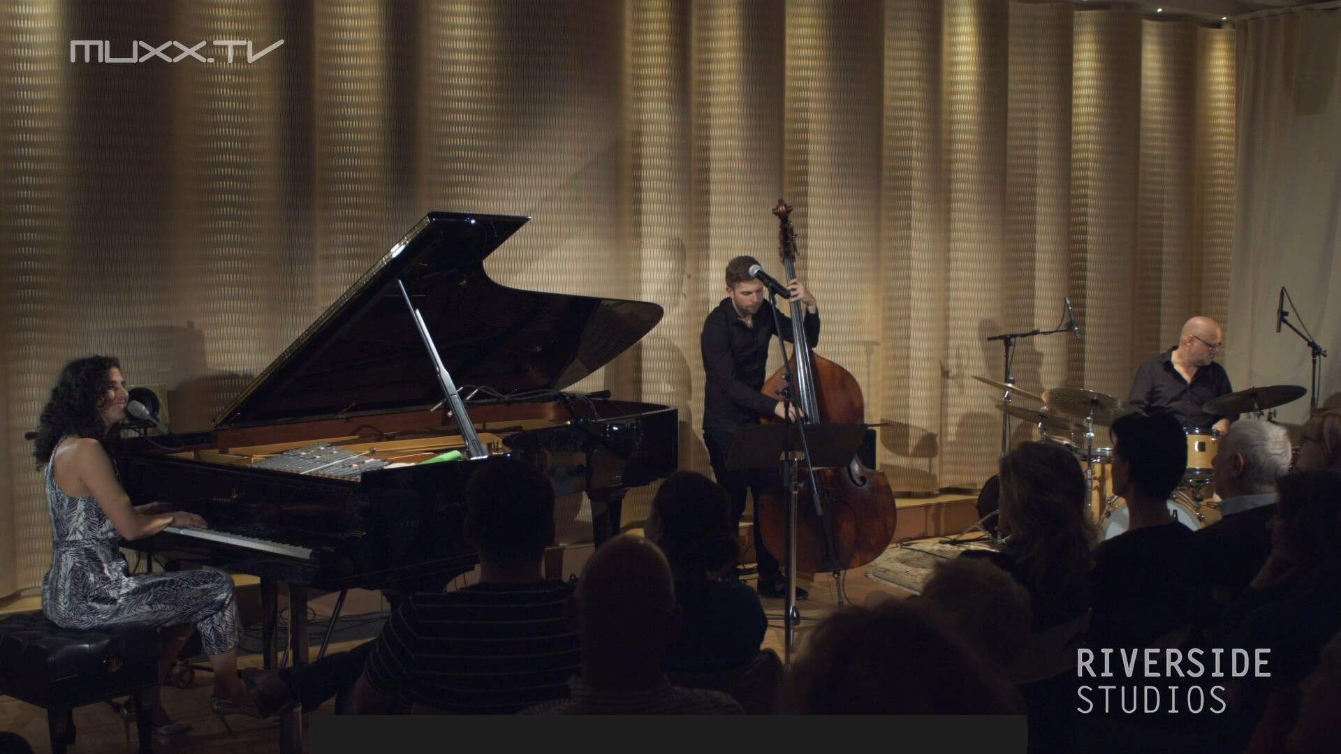 MUXX_TV - The Live Music Channel :: Laila Biali