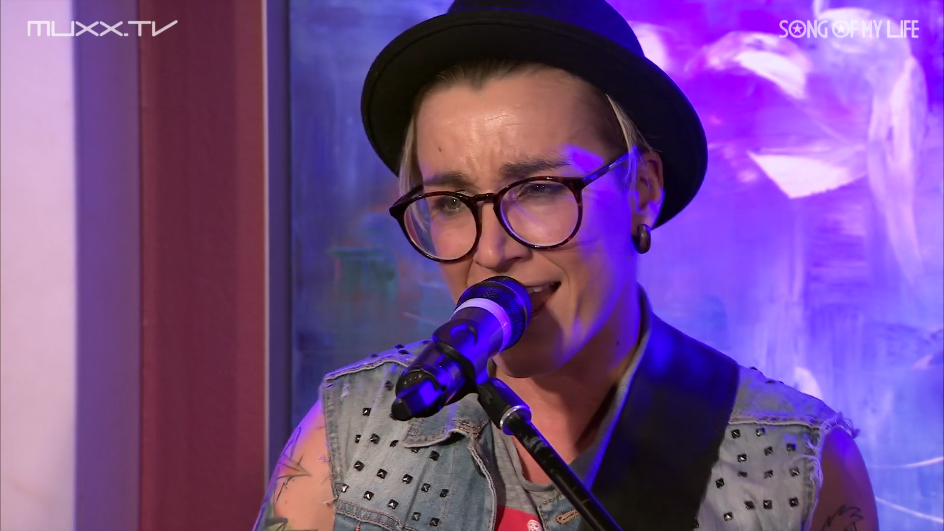 MUXX_TV - The Live Music Channel :: Elli Erl